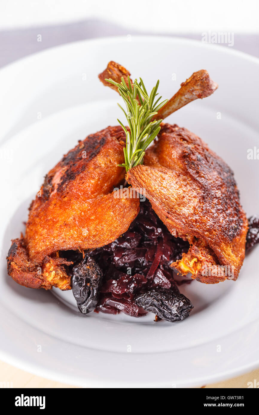 Entenbraten mit rotkohl -Fotos und -Bildmaterial in hoher Auflösung – Alamy