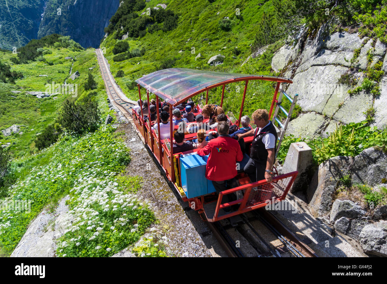 Eine der steilsten Standseilbahnen der Welt: Gelmerbahn Standseilbahn ...