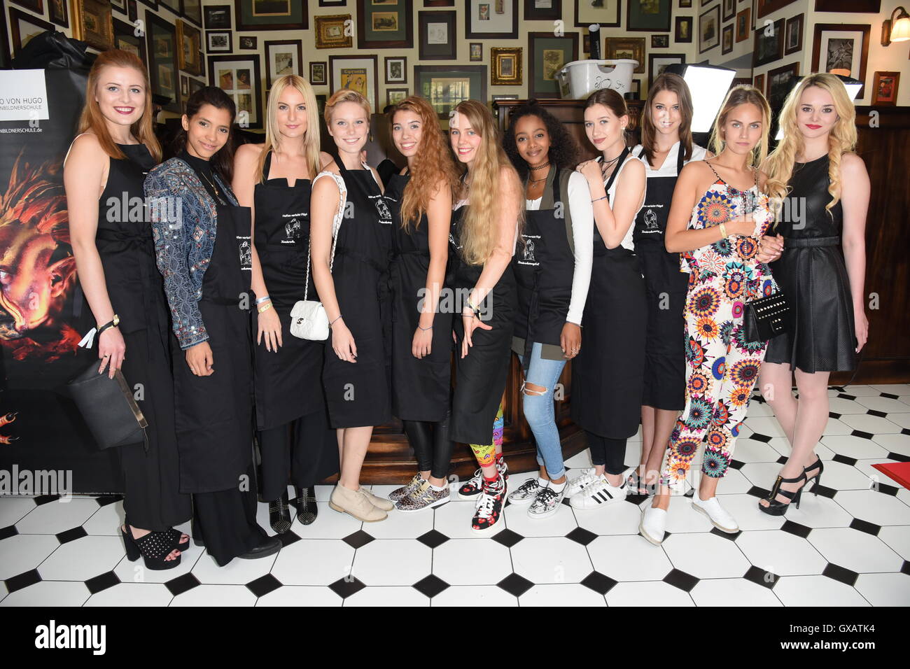 Kinderschutzengel-Sommernachtstraum-Gala im Queens 45bc. Mitwirkende ...