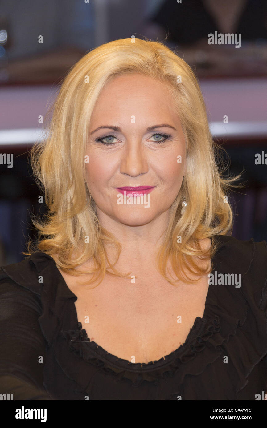 Simone kermes -Fotos und -Bildmaterial in hoher Auflösung – Alamy