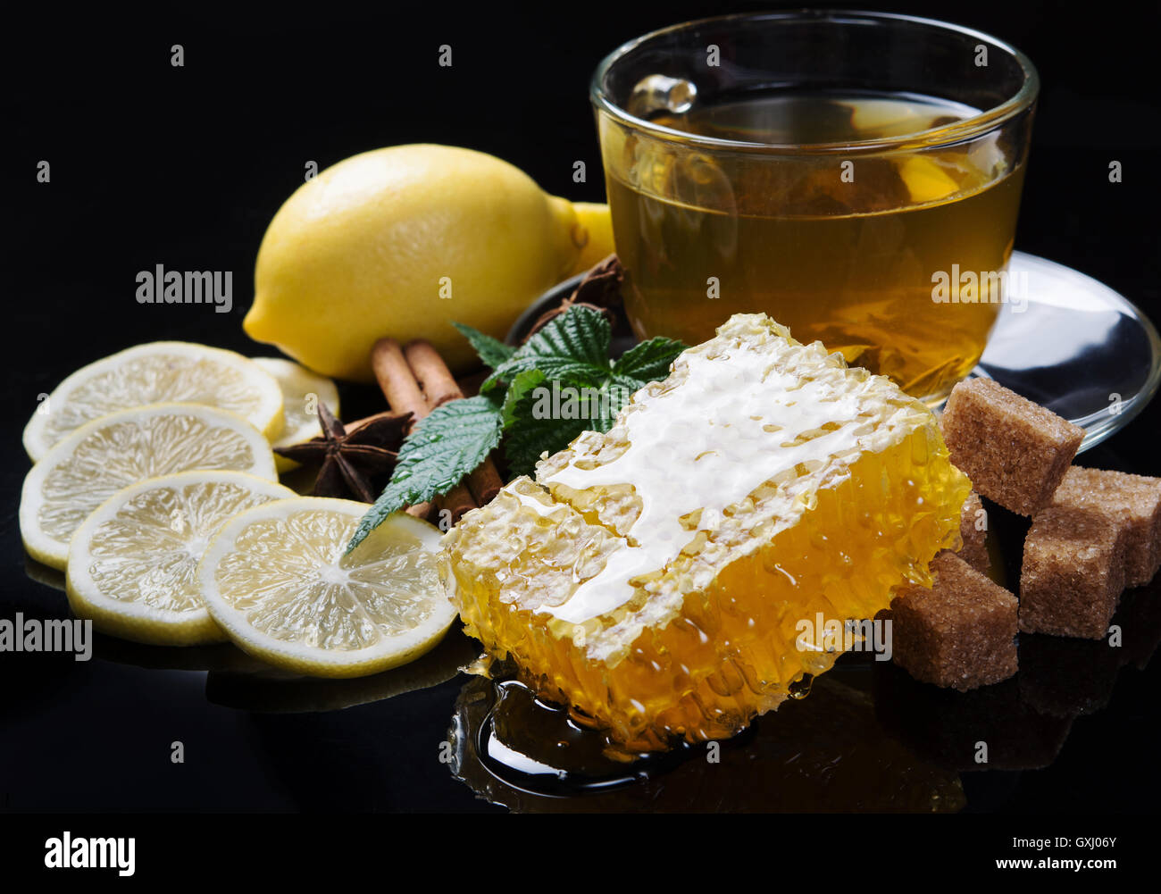 Hot comb -Fotos und -Bildmaterial in hoher Auflösung – Alamy