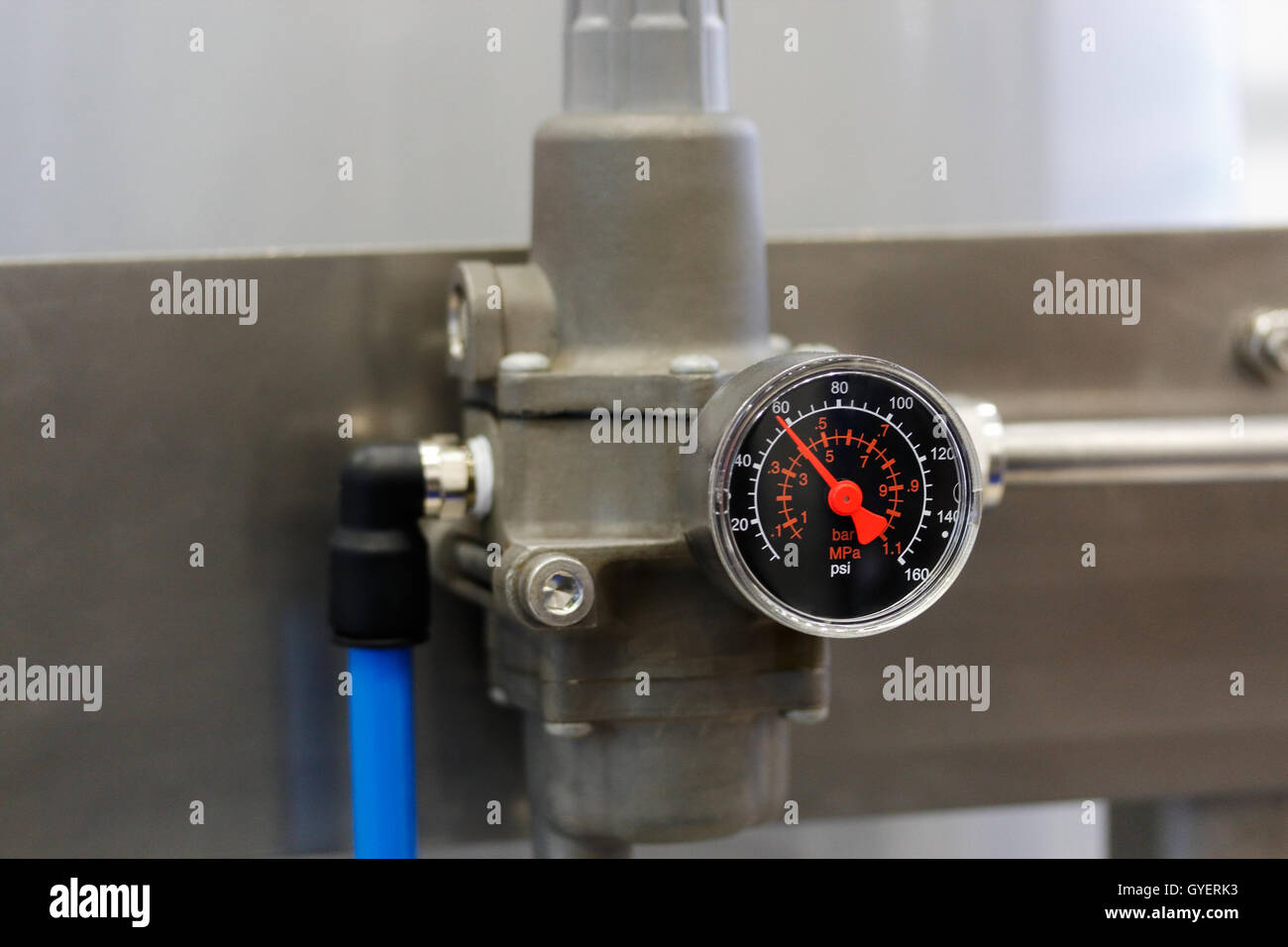 Das u rohr manometer -Fotos und -Bildmaterial in hoher Auflösung – Alamy