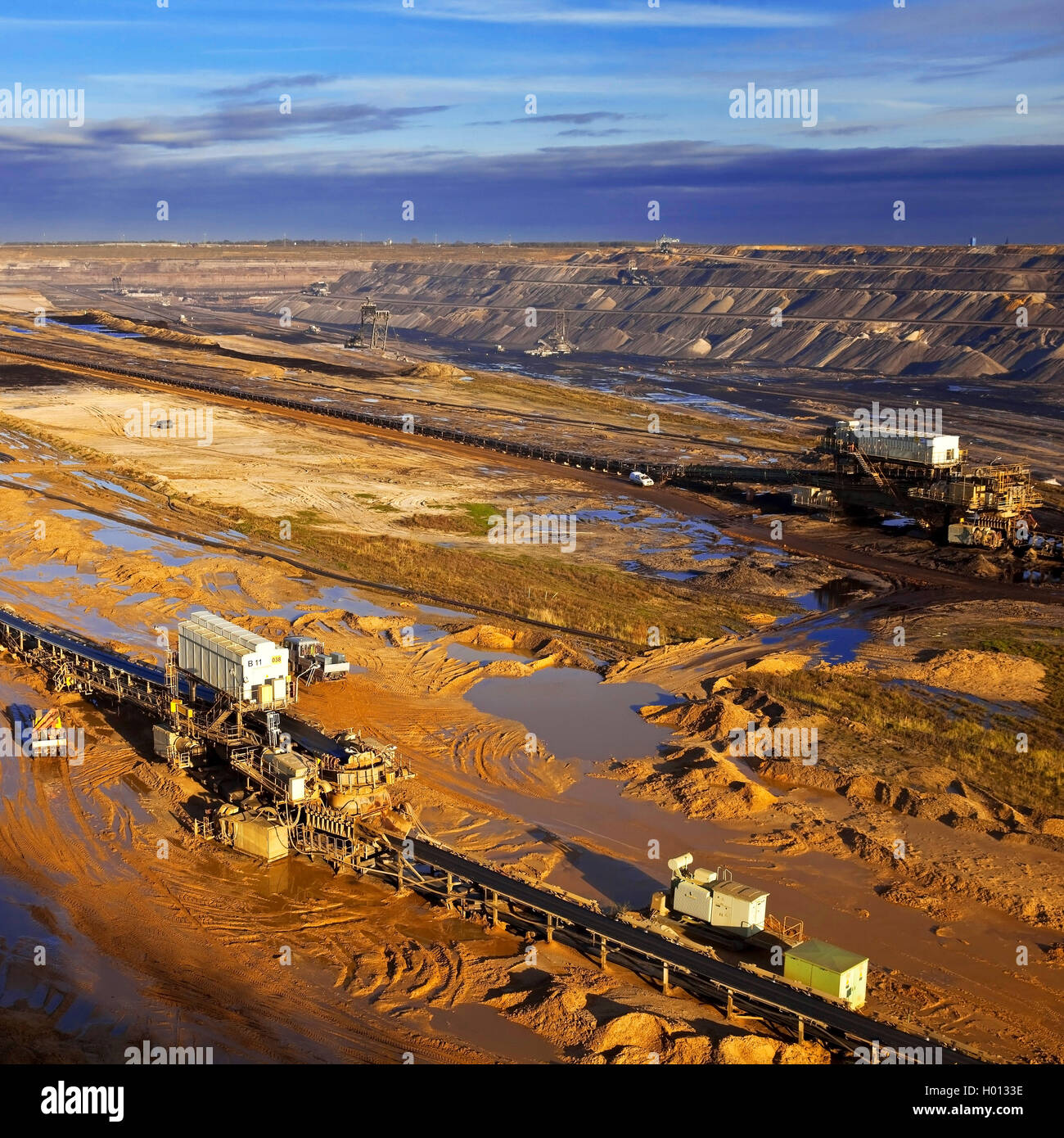 Rheinisches Braunkohlerevier Stockfotos & Rheinisches Braunkohlerevier ...