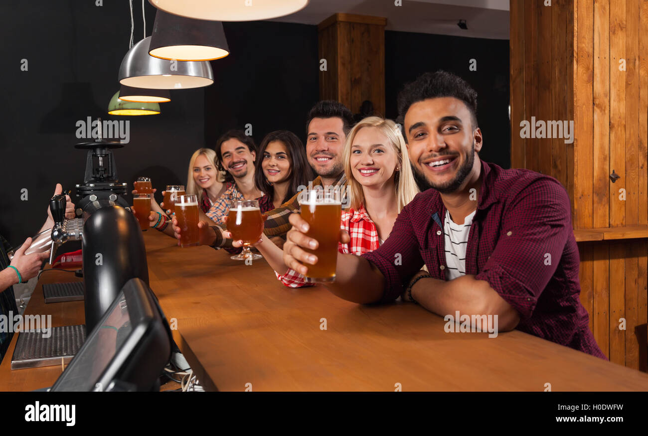 Hipster glass beer sitting in -Fotos und -Bildmaterial in hoher ...