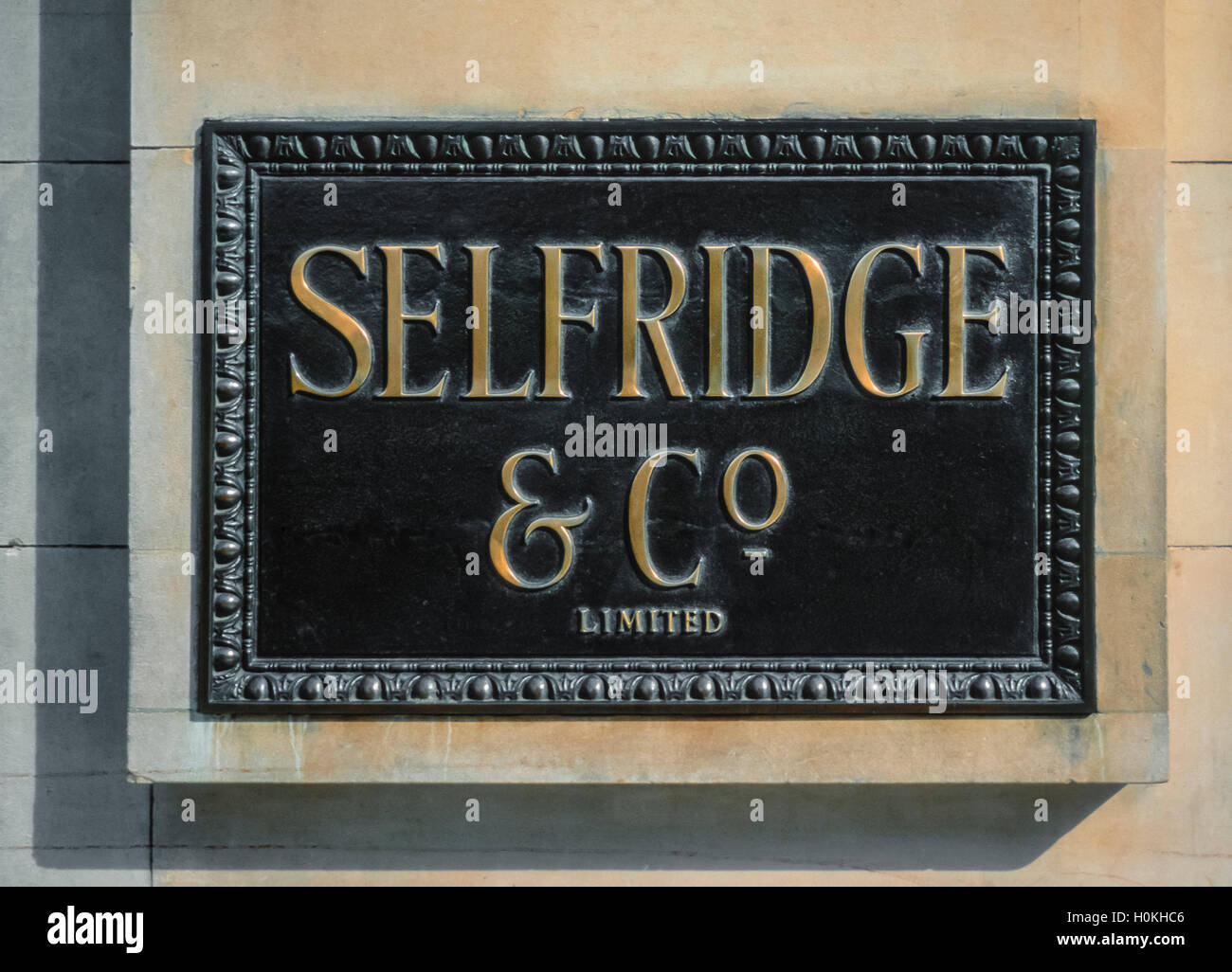 Selfridges logo -Fotos und -Bildmaterial in hoher Auflösung – Alamy