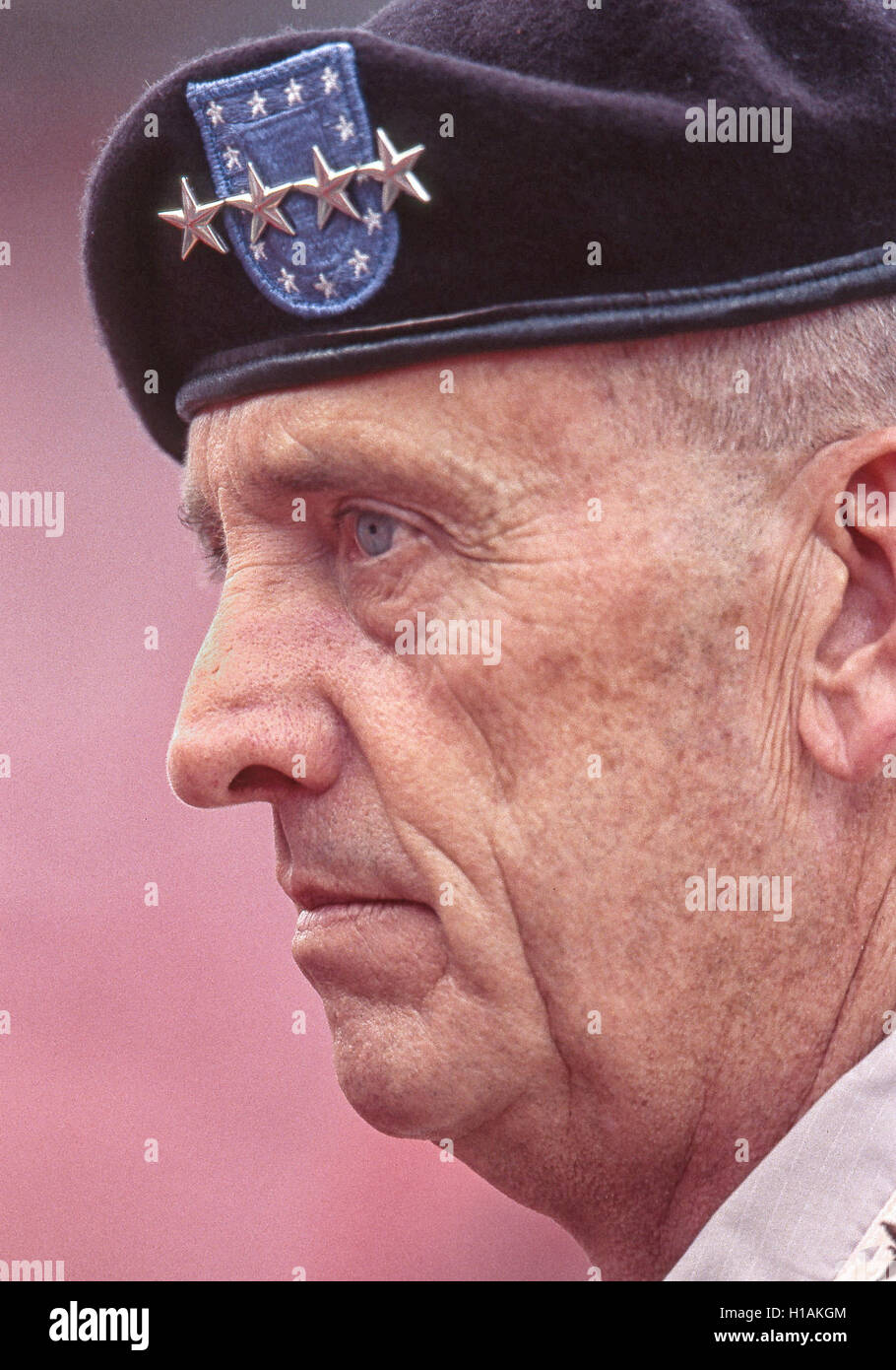 General tommy franks -Fotos und -Bildmaterial in hoher Auflösung – Alamy