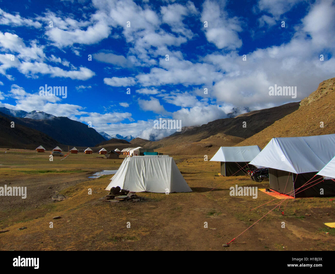 Chandratal camping -Fotos und -Bildmaterial in hoher Auflösung – Alamy