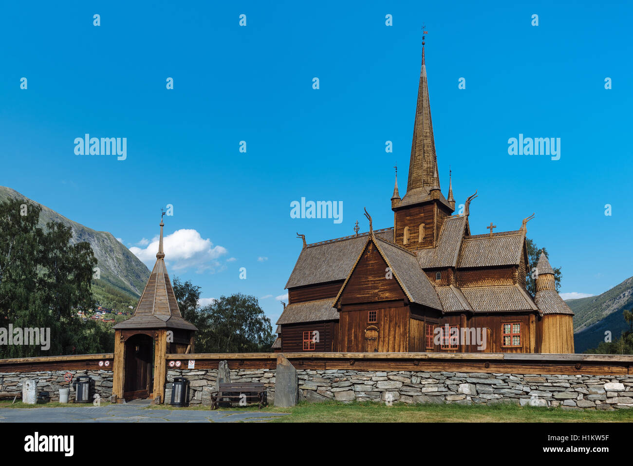 Norwegen lom -Fotos und -Bildmaterial in hoher Auflösung – Alamy
