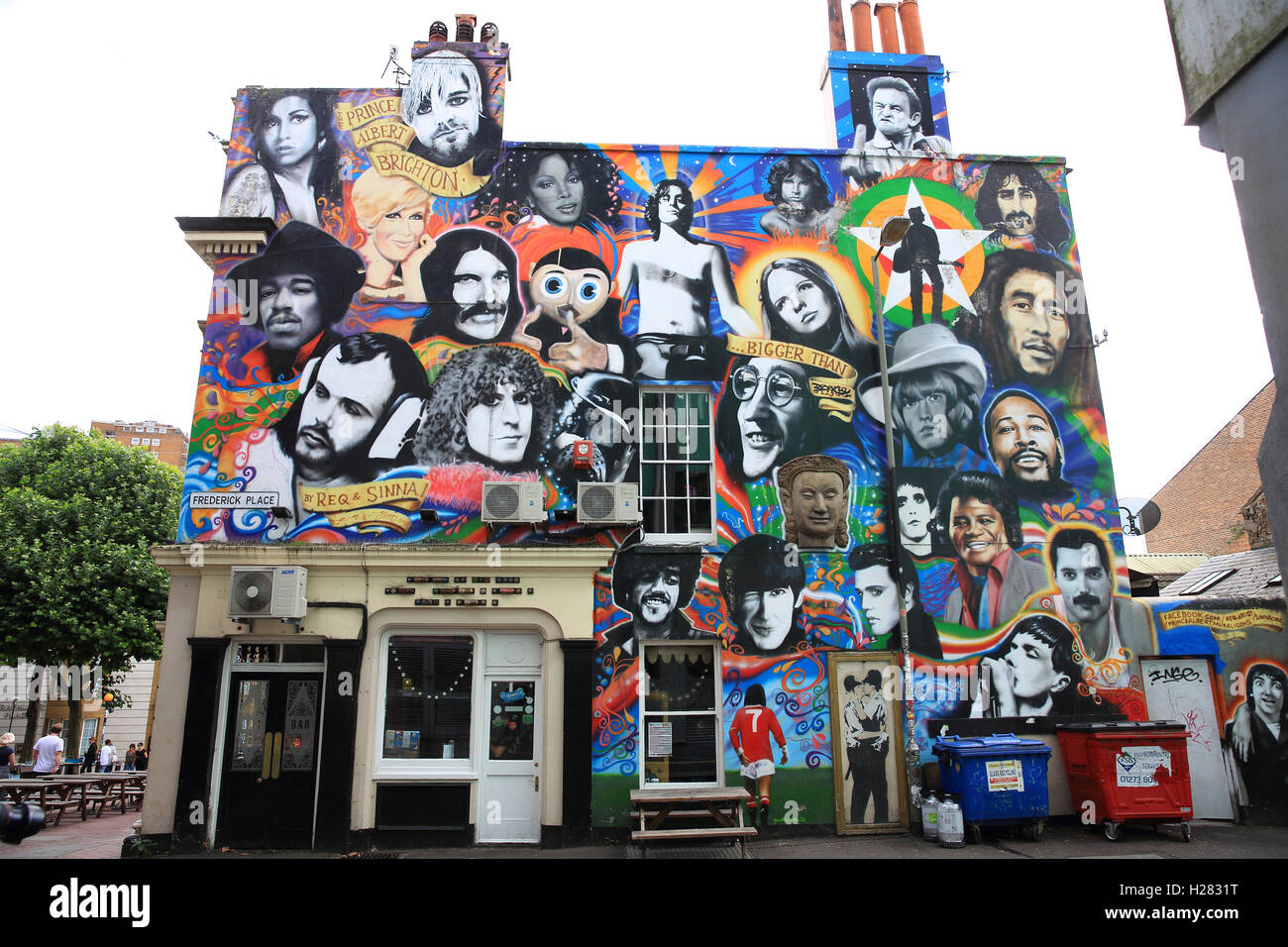 Die erstaunliche Prinz Albert Mural mit verstorbenen pop Ikonen in der ...
