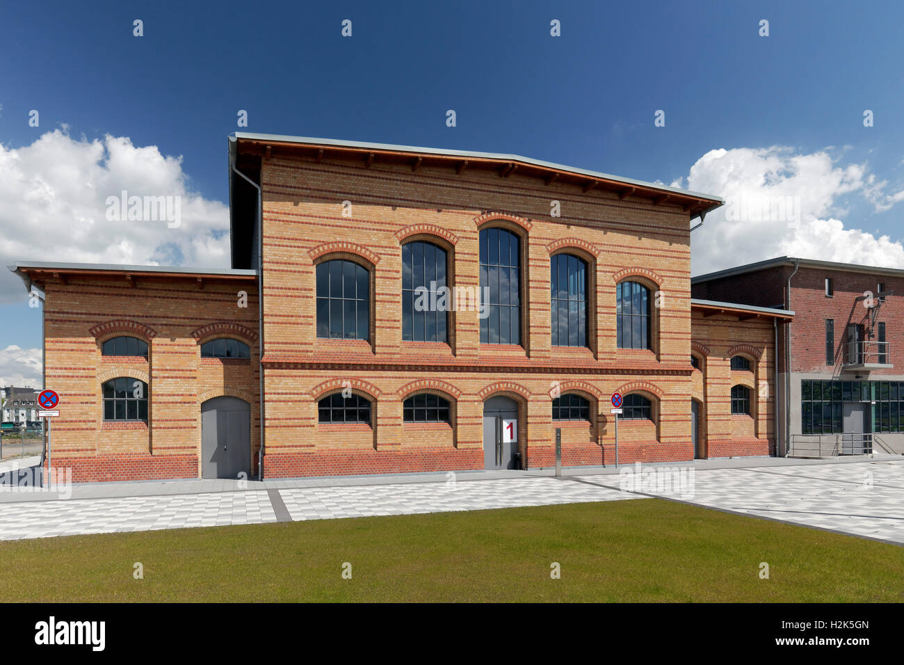 University of applied sciences dusseldorf -Fotos und -Bildmaterial in hoher Auflösung – Alamy