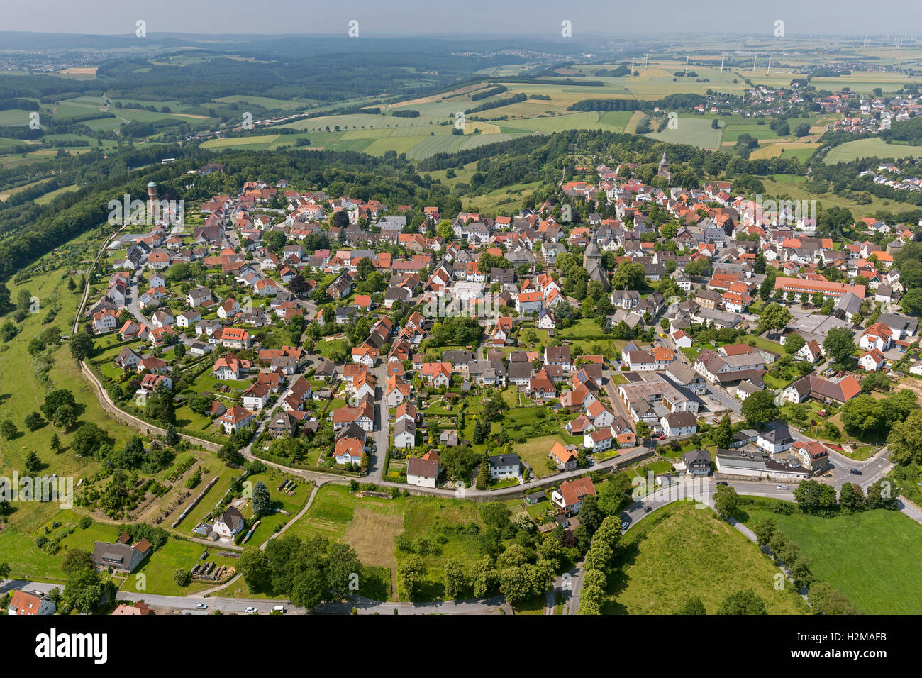 Luftbild von ruthen mit stadtmauer und wasserturm -Fotos und ...