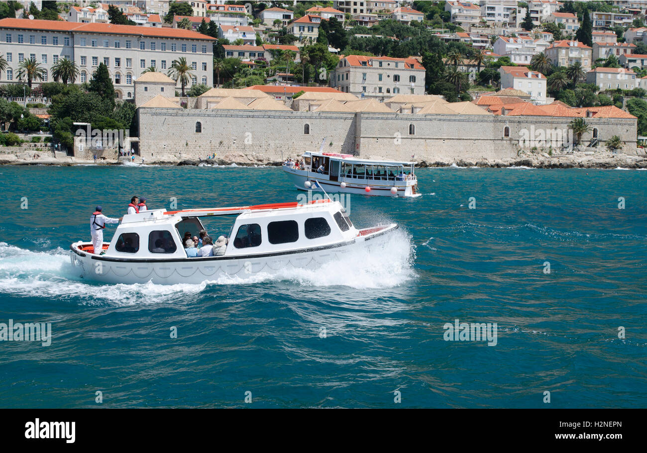 Kreuzfahrt tender -Fotos und -Bildmaterial in hoher Auflösung – Alamy