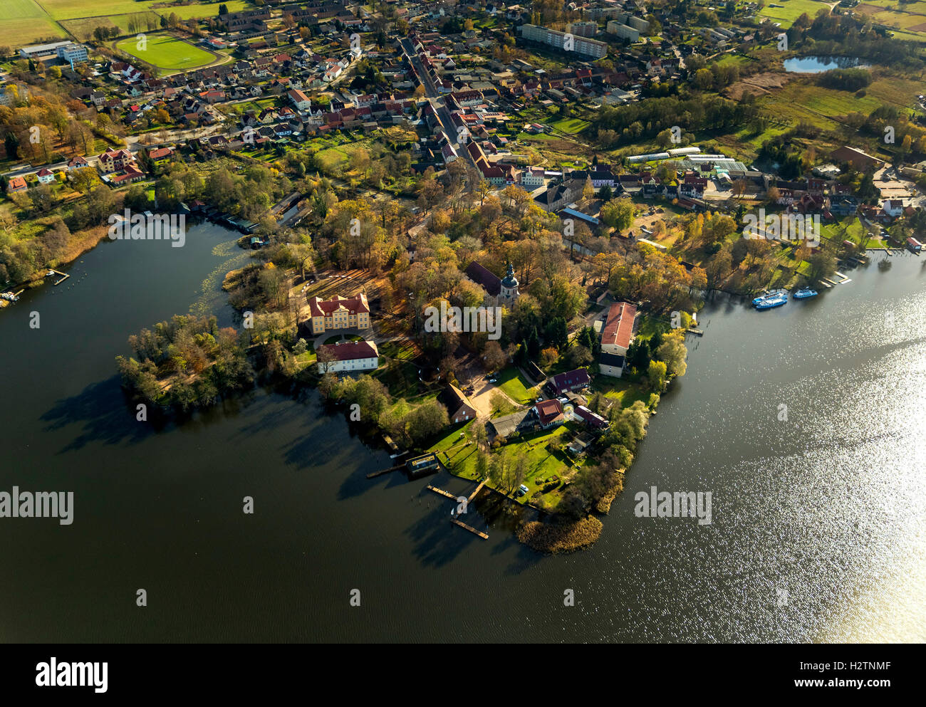 Luftaufnahme, Insel Schloss Mirow, Johanniter Kirche zu Mirow Mirower ...