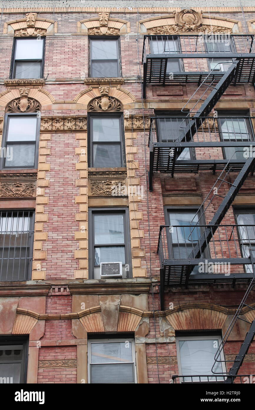 Stairwell In Apartment Building In Stockfotos und -bilder Kaufen - Alamy