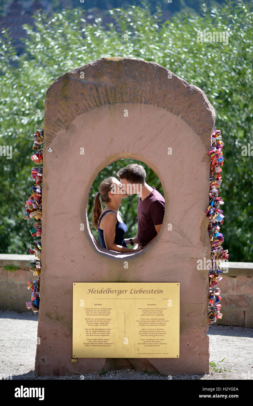 Hinter der Heidelberger Liebesstein paar, Liebe Stein, Heidelberg ...
