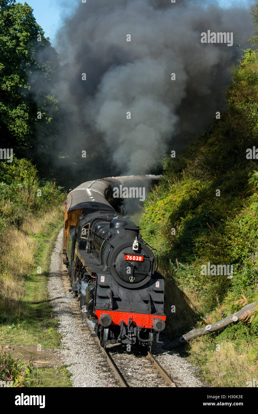 Standard-Klasse 4 Steam Loco 76079 (als 76038) Weitergabe Beck Loch der ...