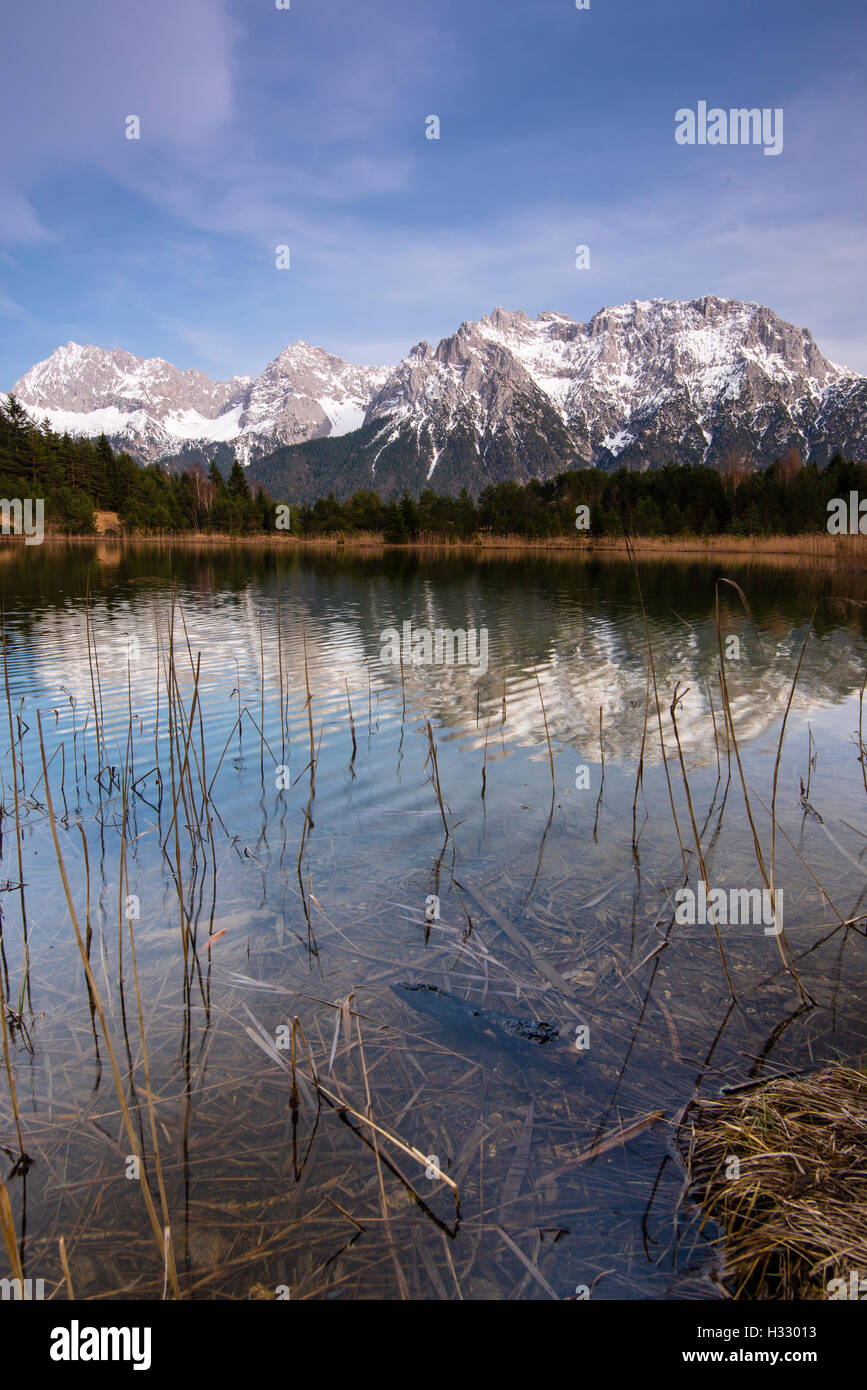 Luttensee See und westliche Karwendelspitze, Karwendel, Mittenwald ...
