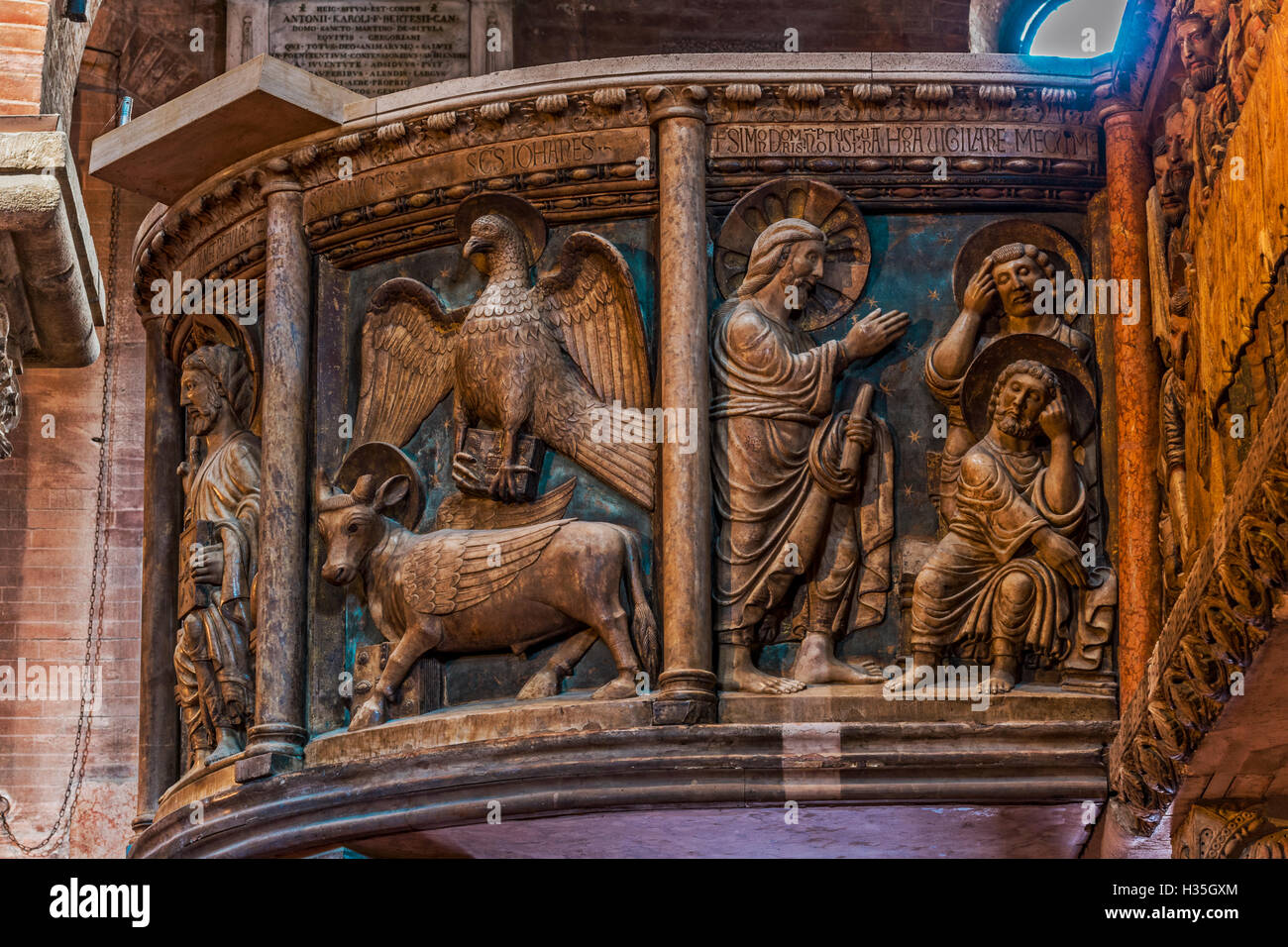 Symbole der evangelisten -Fotos und -Bildmaterial in hoher Auflösung – Alamy