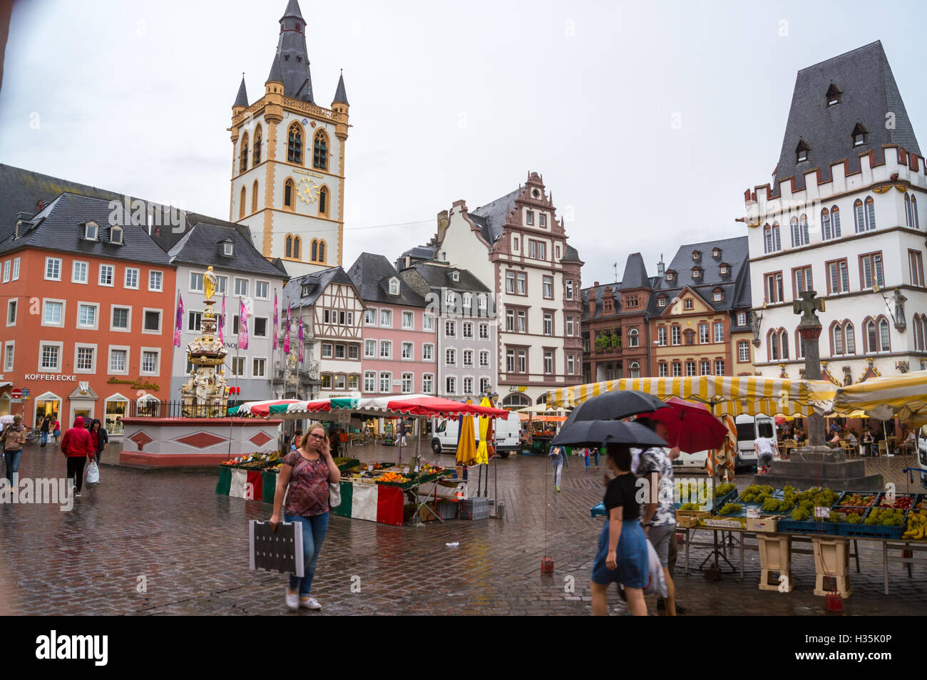 Petrusbrunnen von Hans Ruprecht Hoffmann, 1594-5, Hauptmarkt ...