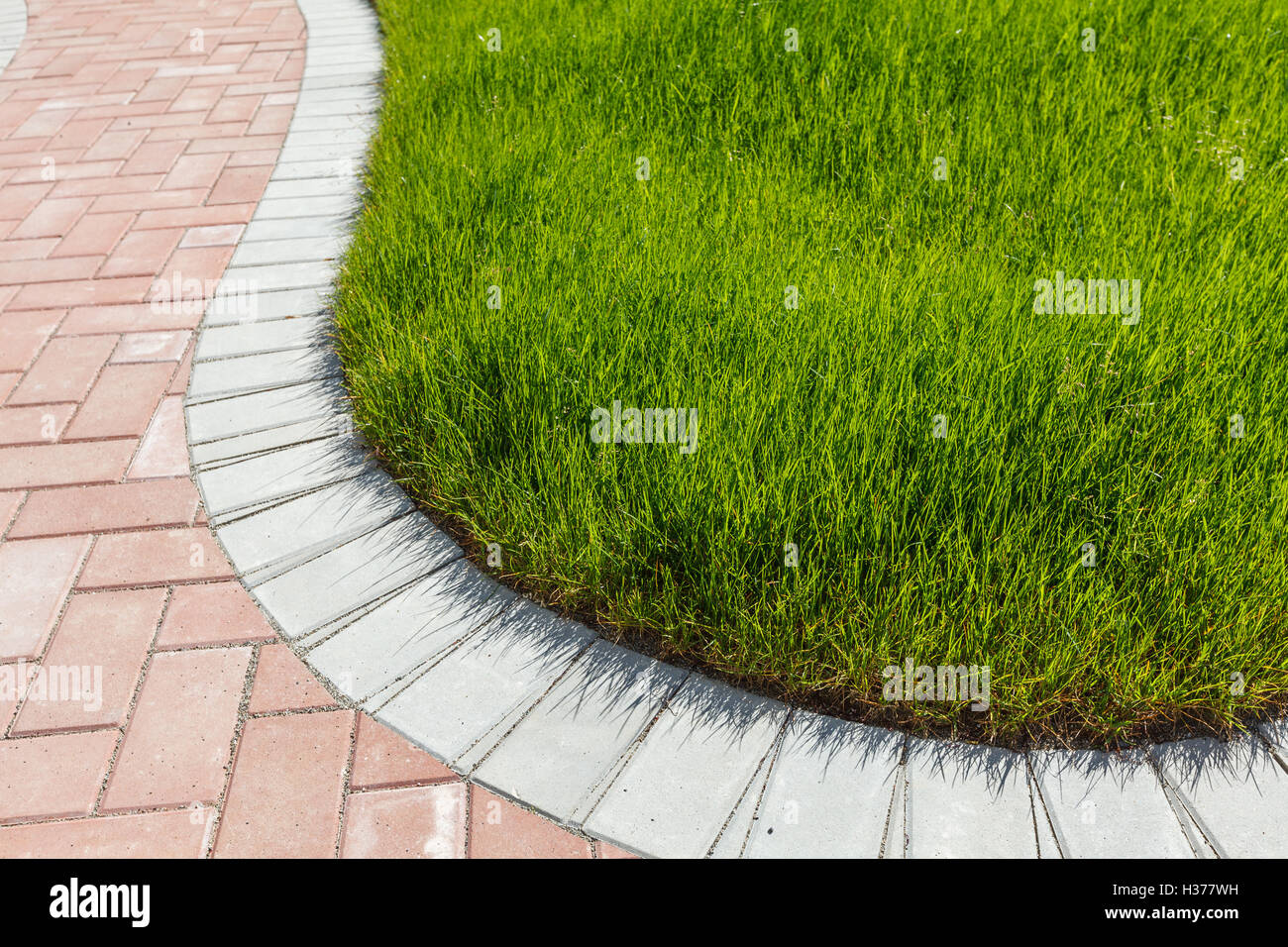 Gehwegpark des roten ziegelsteines -Fotos und -Bildmaterial in hoher ...