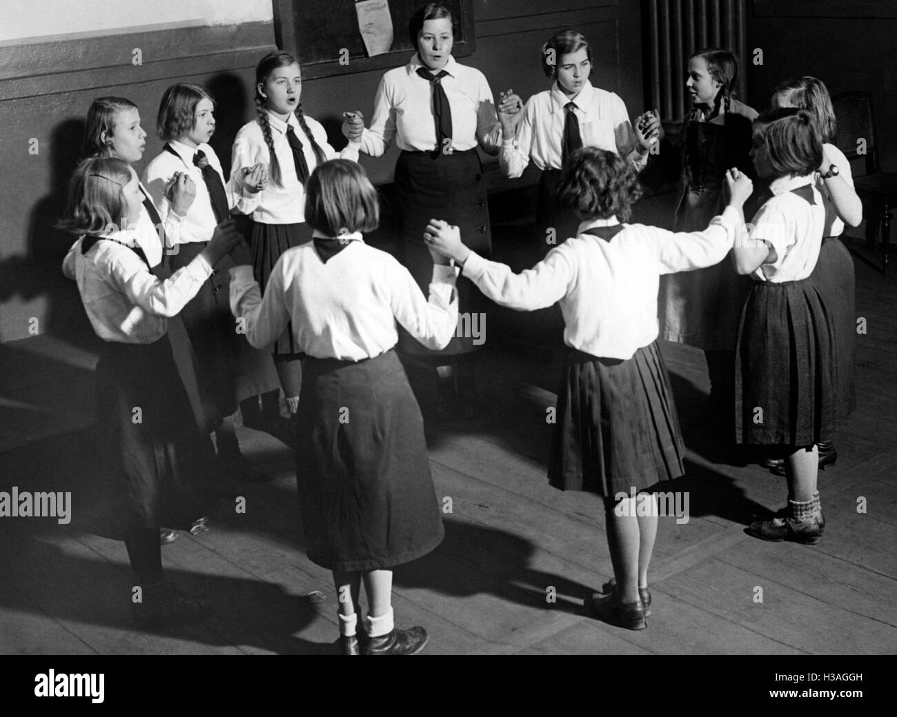 'league of german girls' bdm -Fotos und -Bildmaterial in hoher ...