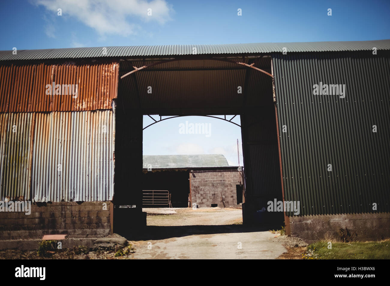 Alte scheune -Fotos und -Bildmaterial in hoher Auflösung – Alamy