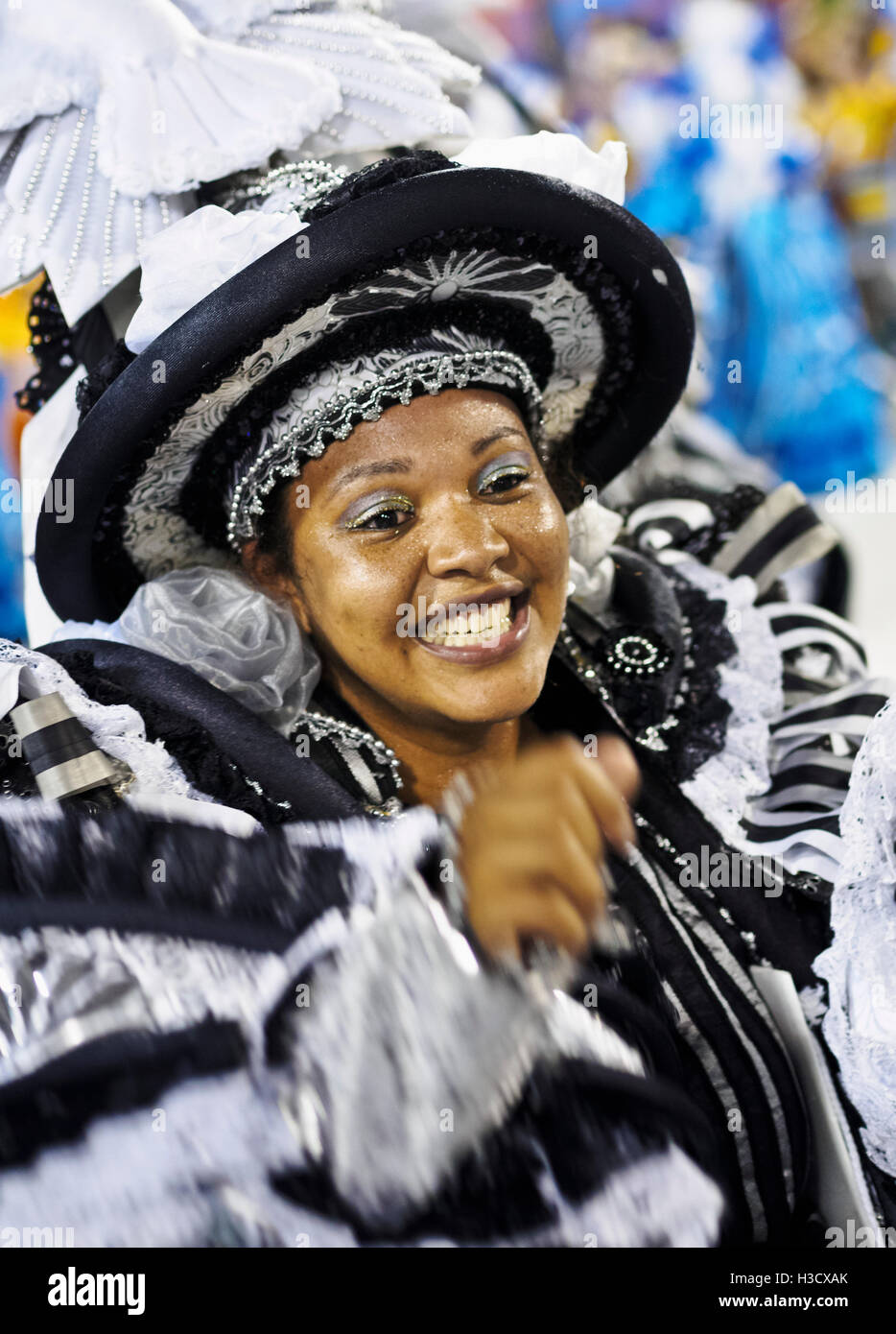 Parade schweben samba tanzen -Fotos und -Bildmaterial in hoher ...
