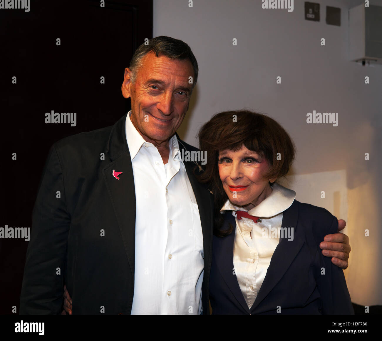 Veteran Akteure Fenella Fielding und Stephen Grief stellen nach ihrem ...