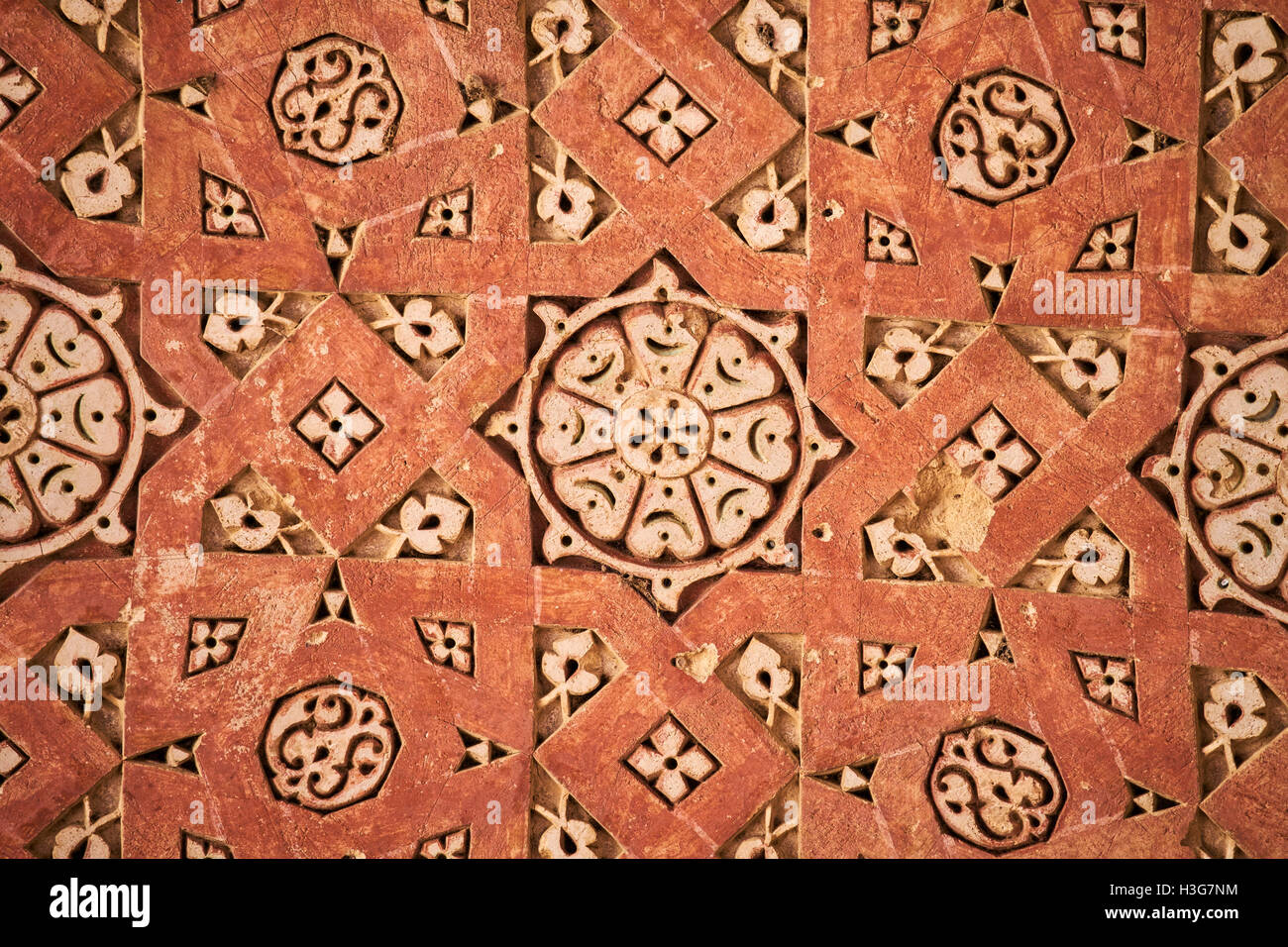 Oljeitu mausoleum ilkhan -Fotos und -Bildmaterial in hoher Auflösung ...