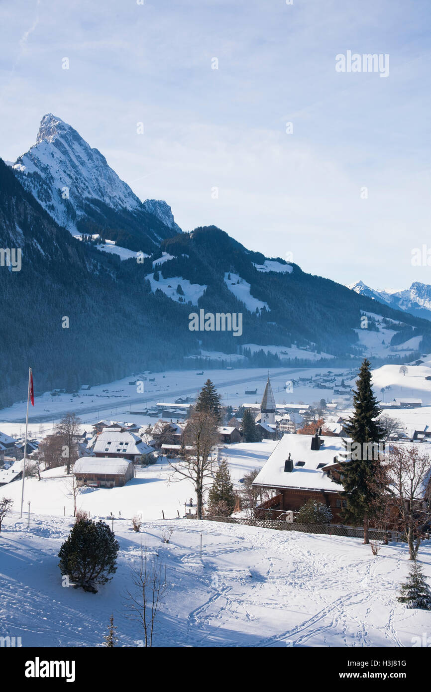 Gstaad winter -Fotos und -Bildmaterial in hoher Auflösung – Alamy