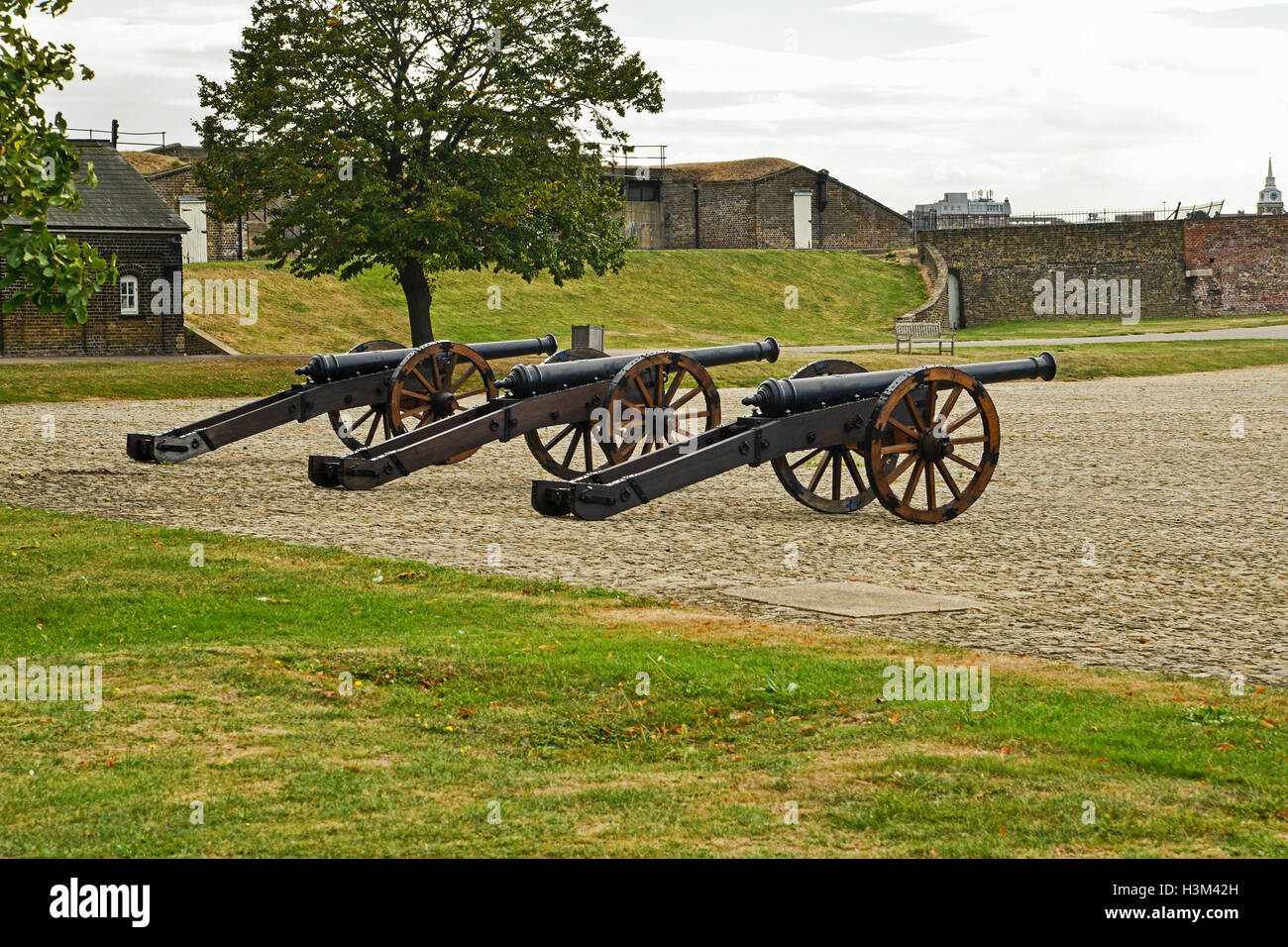 Parade boden kanone artillerie -Fotos und -Bildmaterial in hoher ...