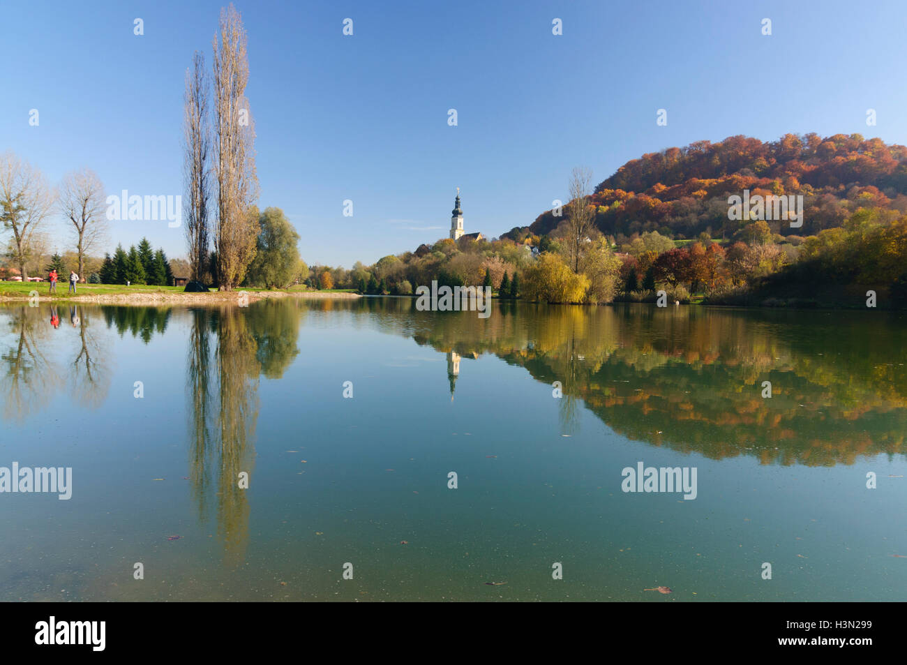 Wildon: See und Kirche, Berg Schlossberg, Südwest-Steiermark ...