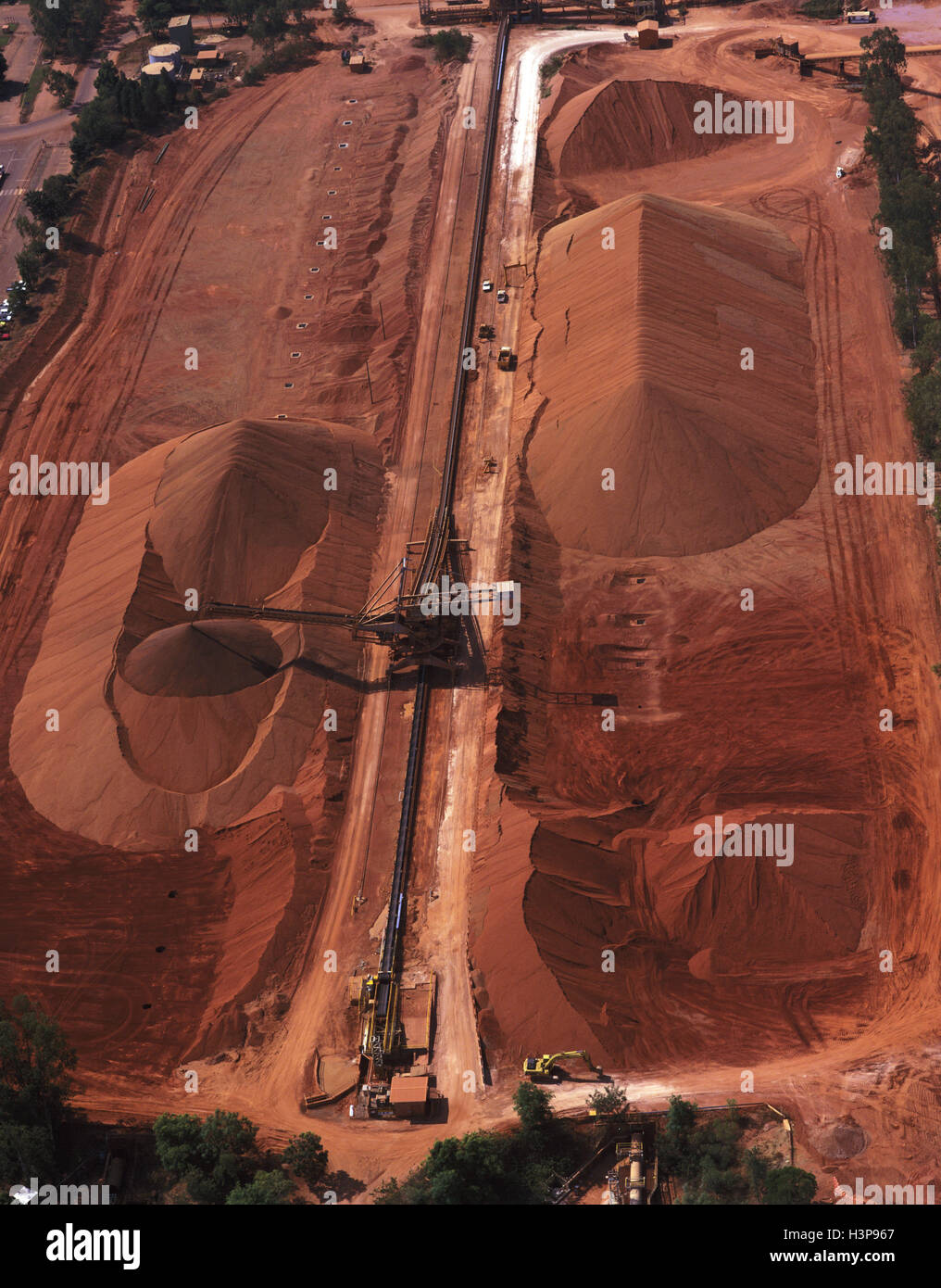 Aluminium Ore Bauxite Stockfotos und -bilder Kaufen - Alamy