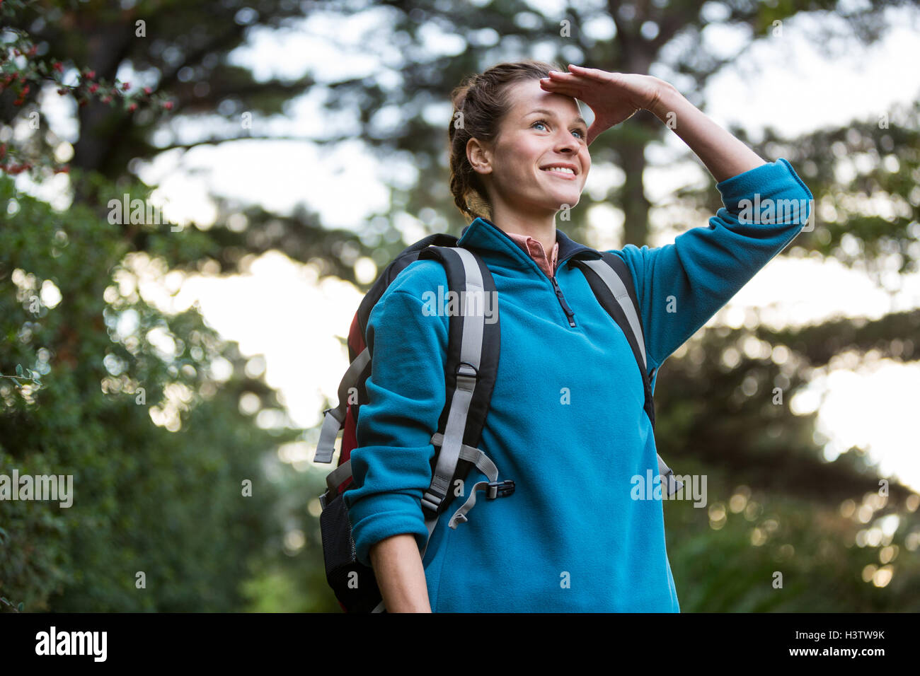 Richtung der augen -Fotos und -Bildmaterial in hoher Auflösung – Alamy