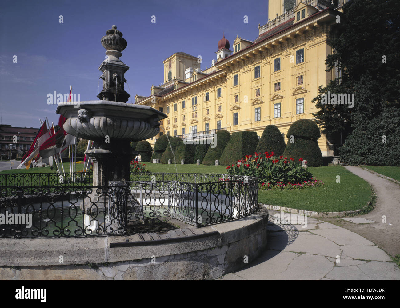 Esterhazy park -Fotos und -Bildmaterial in hoher Auflösung – Alamy