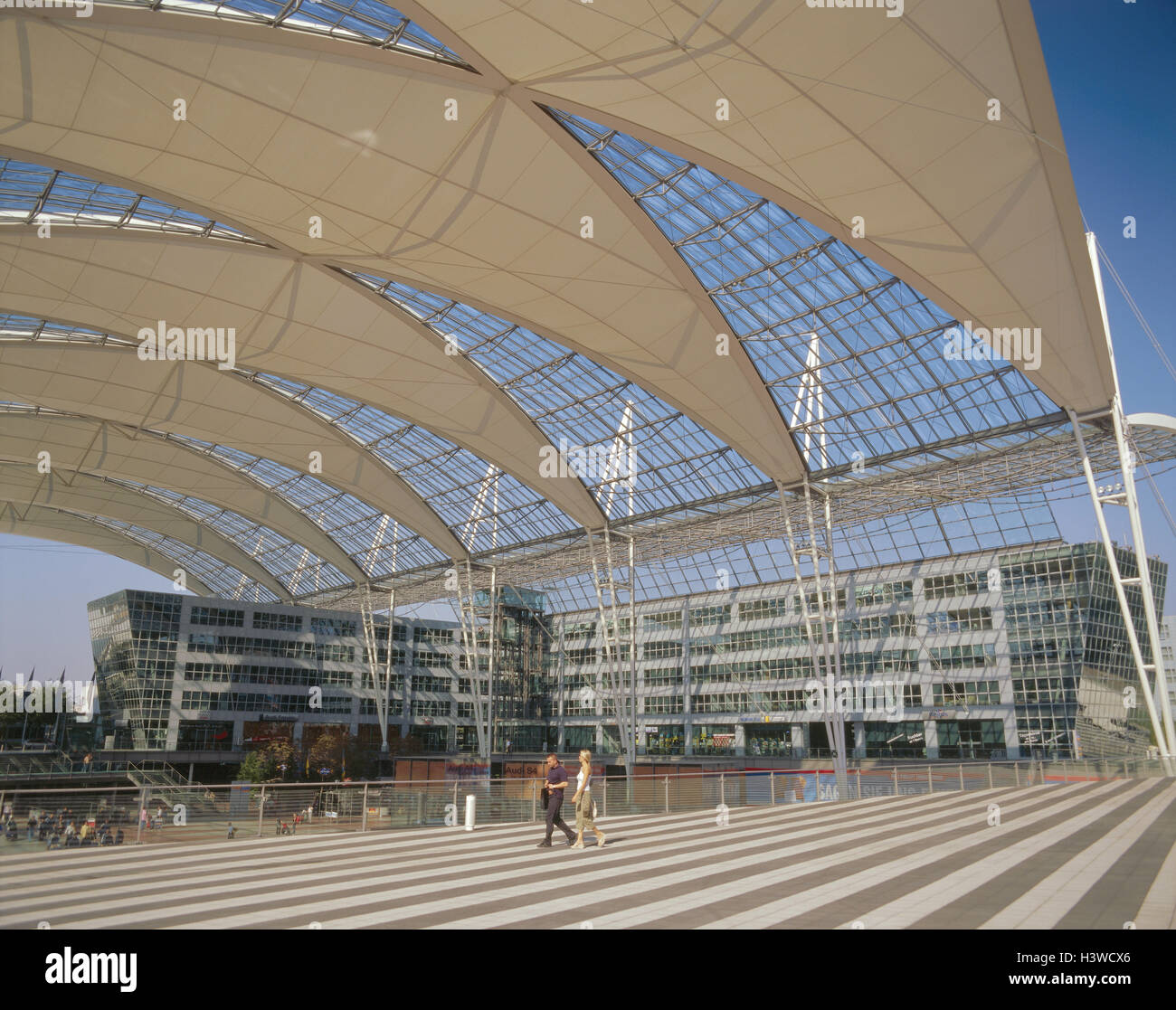 Deutschland, Bayern, München, Flughafen Franz Joseph Strauss, terminal ...