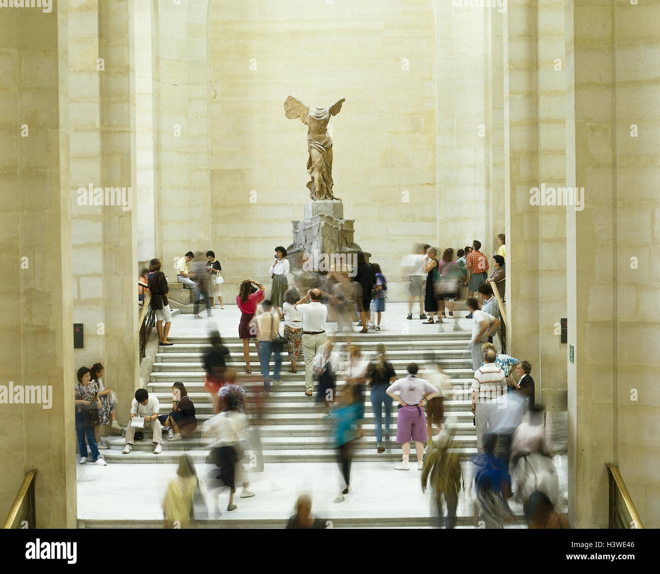 France paris louvre museum angel -Fotos und -Bildmaterial in hoher ...