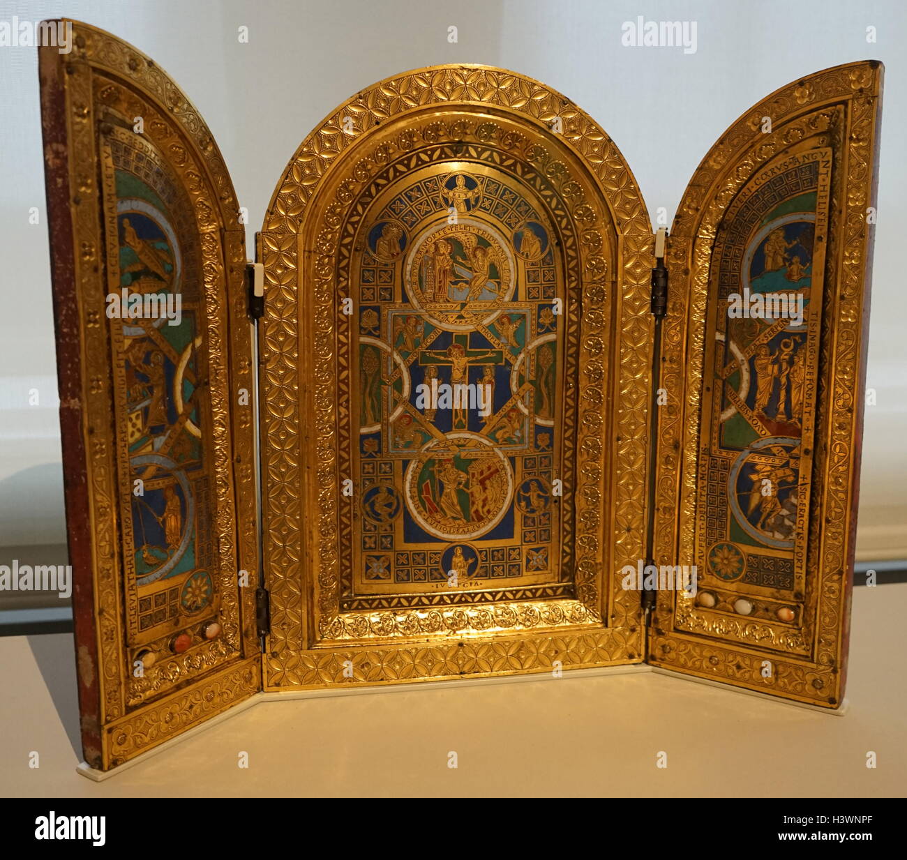 Triptychon darstellen -Fotos und -Bildmaterial in hoher Auflösung – Alamy