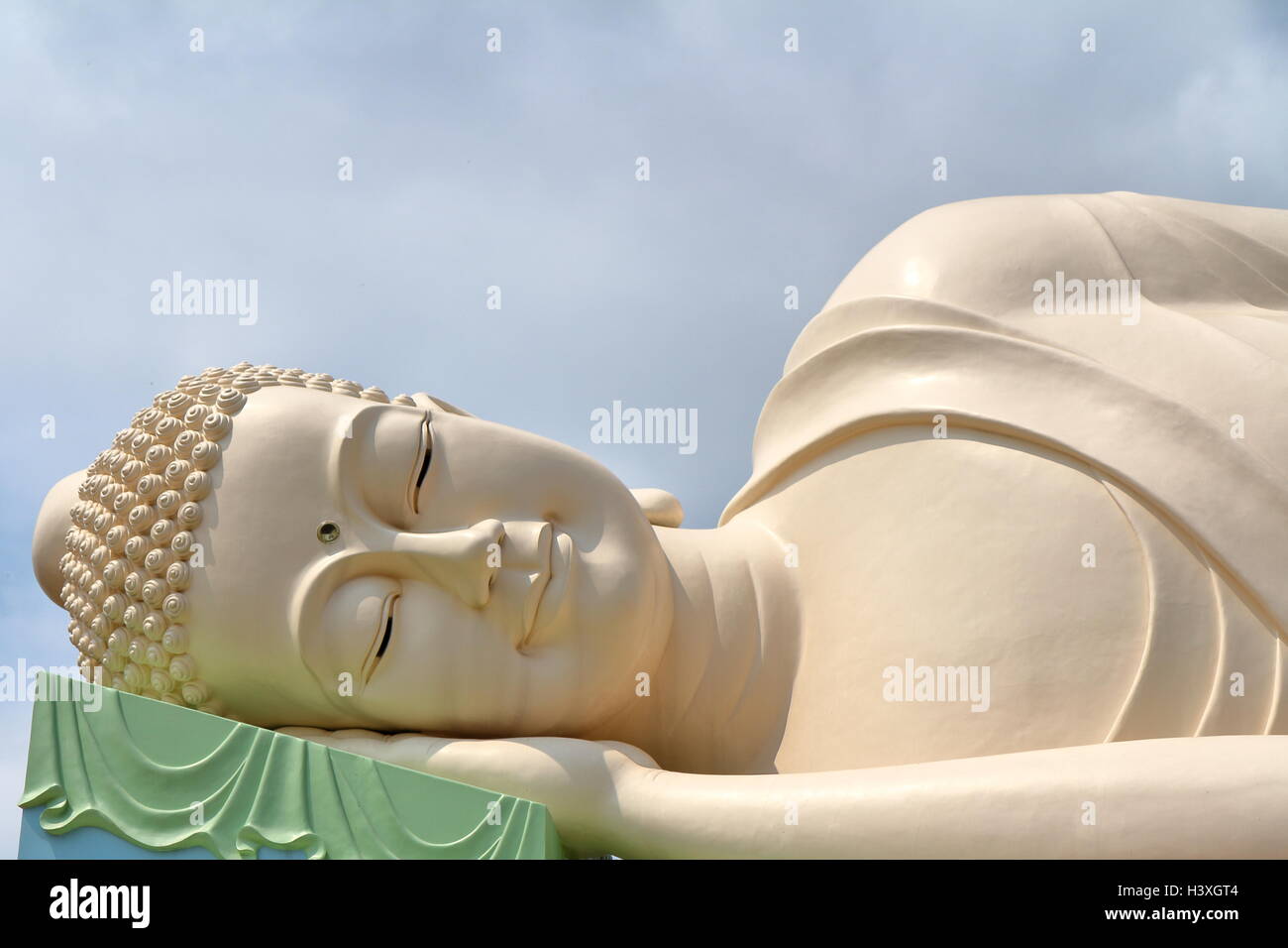 Fett lachender buddha -Fotos und -Bildmaterial in hoher Auflösung – Alamy