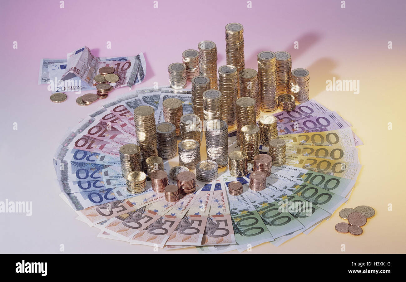 Gestapeltes bargeld -Fotos und -Bildmaterial in hoher Auflösung – Alamy