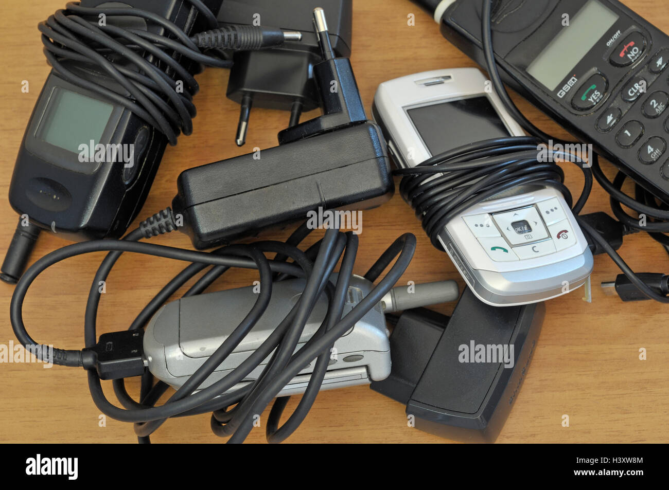 Used mobile phones -Fotos und -Bildmaterial in hoher Auflösung – Alamy