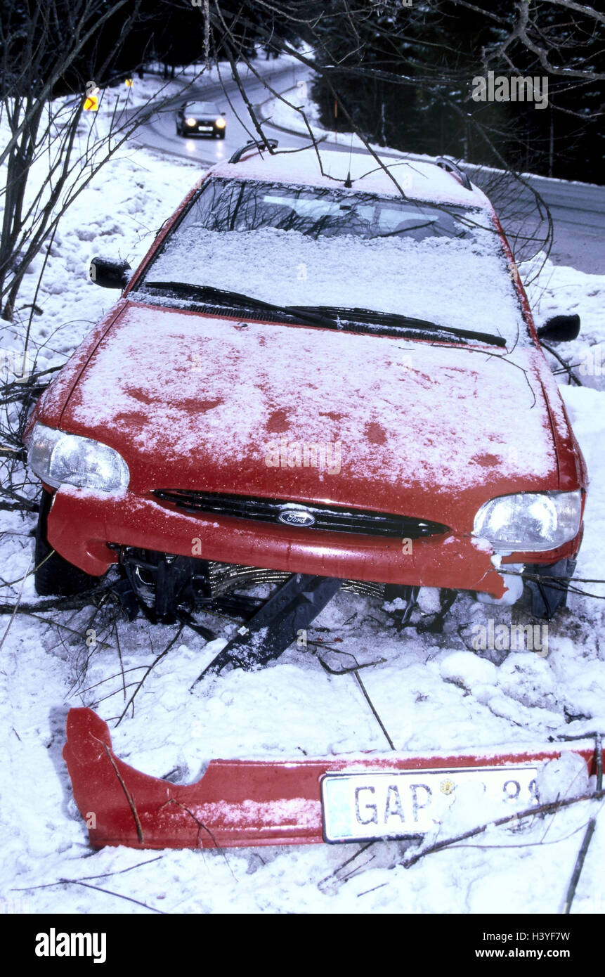 Kaputte autos -Fotos und -Bildmaterial in hoher Auflösung – Alamy