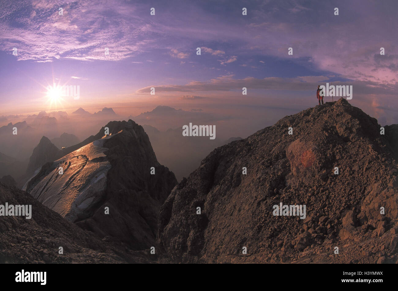 Marmolada seilbahn -Fotos und -Bildmaterial in hoher Auflösung – Alamy