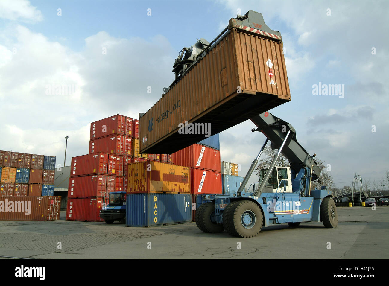 Deutschland, Hamburg, Container-Hafen, Hanse Buss Terminal ...