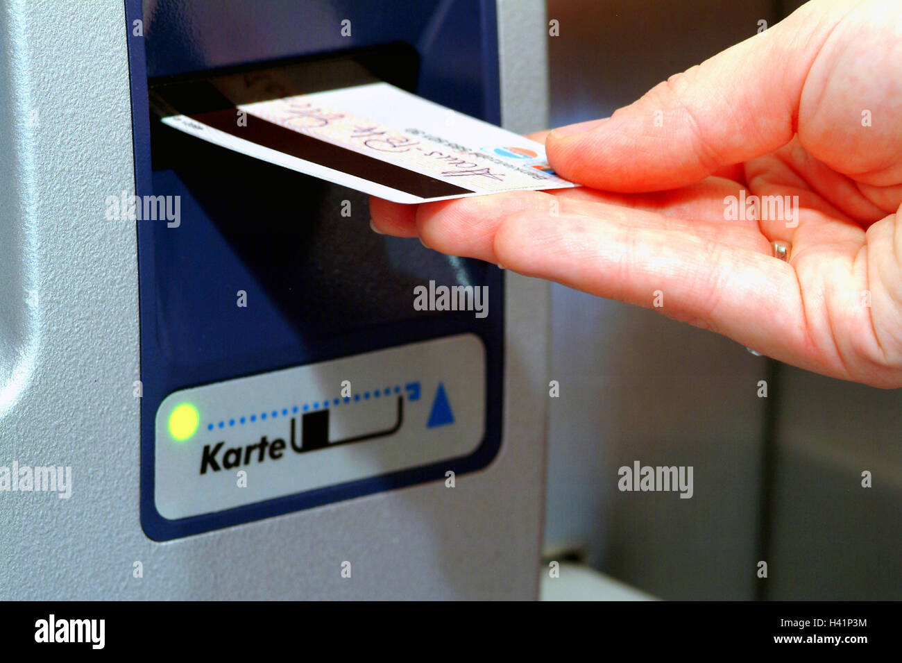 Ec Card Cash Machine Stockfotos und -bilder Kaufen - Alamy