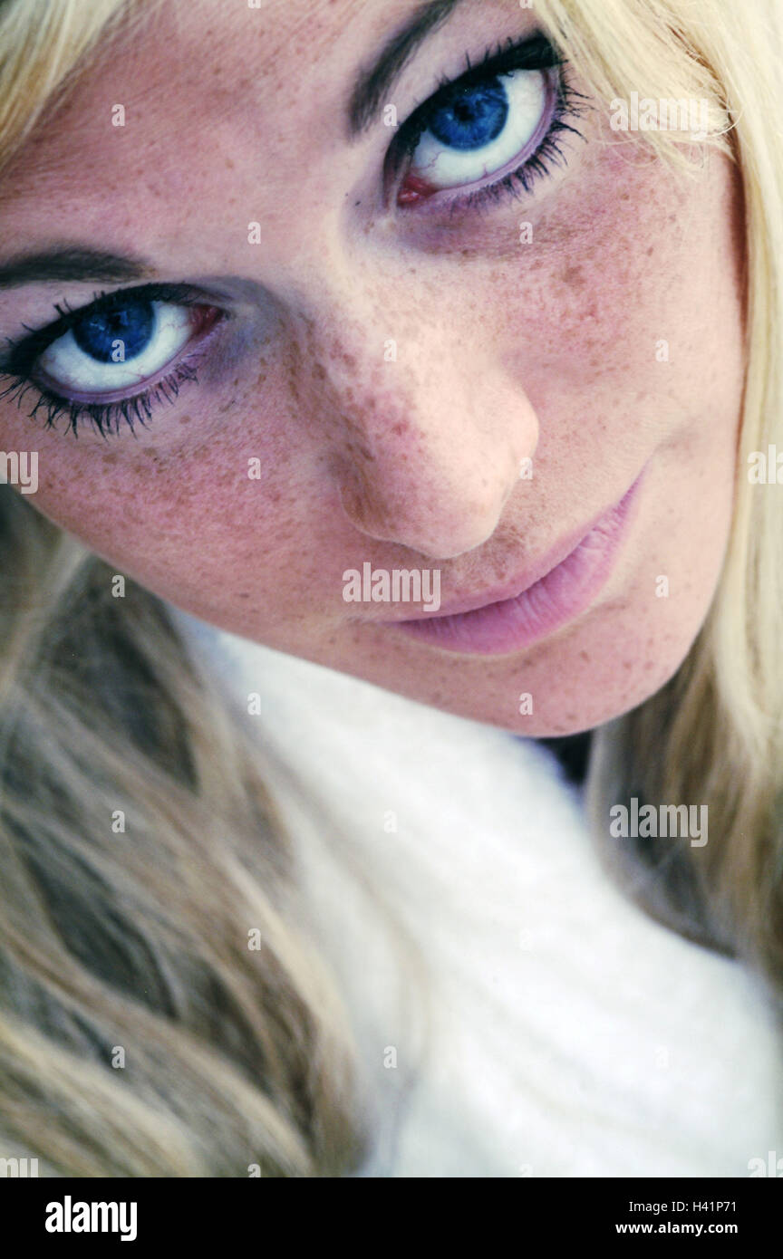 Frau, jung, Blond, blaue Augen, % 0ASommersprossen, bestaunen, Kamera ...