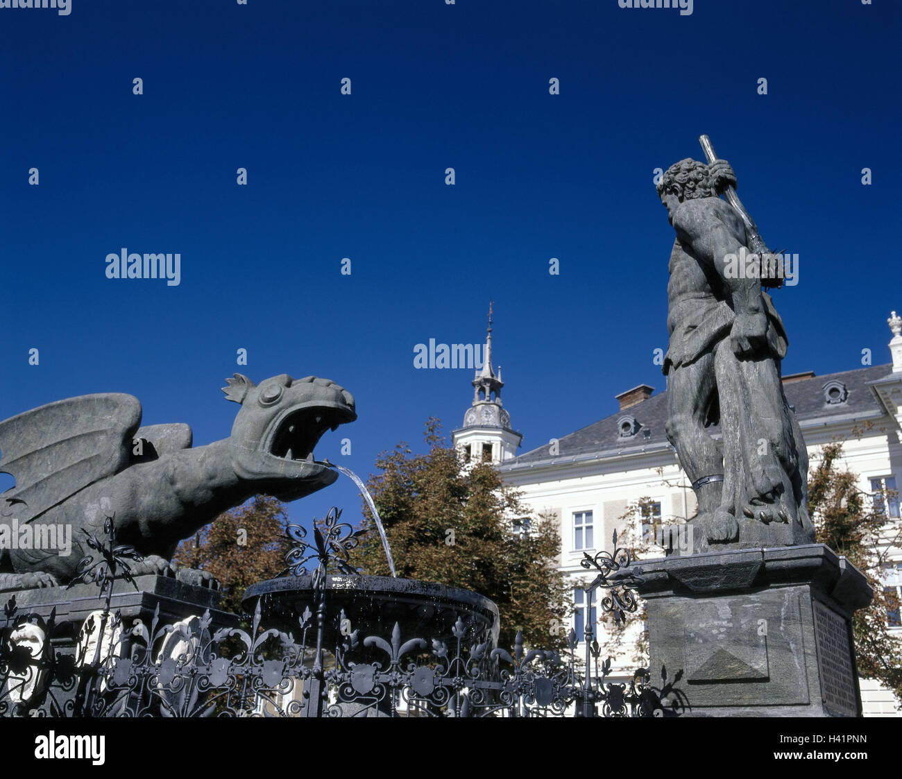 Herkules Statue Stockfotos & Herkules Statue Bilder - Alamy