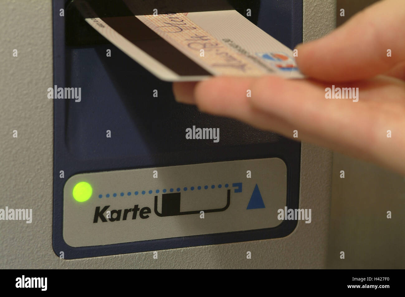 Ec Card Cash Machine Stockfotos und -bilder Kaufen - Alamy