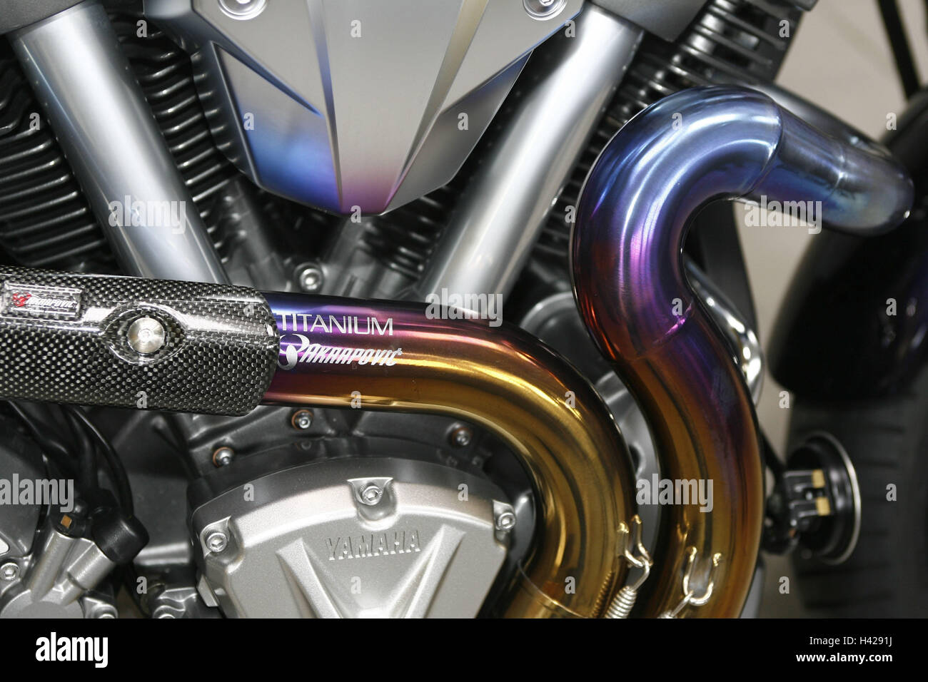 Akrapovic exhaust -Fotos und -Bildmaterial in hoher Auflösung – Alamy