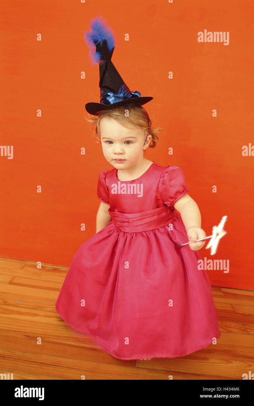 Fasching, Kind, Mädchen, Kleid, rosa, Hexenhut, Zauberstab, "kleine ...